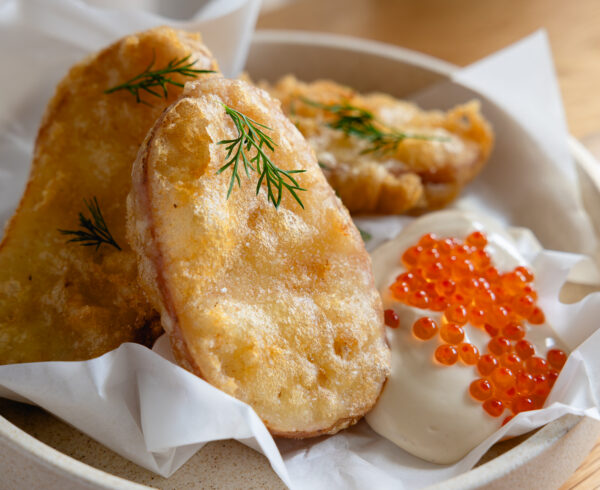 Eat & Drink at Flinders Hotel - Coastal Dining with Local Flavours